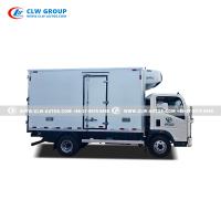 China HOWO RHD 3 Ton Refrigerated Truck with Carrier Supra 550 Independent Cooling Unit for Cold Chain Delivery for sale