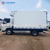 China HOWO RHD 3 Ton Refrigerated Truck with Carrier Supra 550 Independent Cooling Unit for Cold Chain Delivery for sale