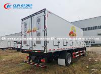 China HOWO 40,000-60,000pcs Capacity Day Old Chick Transport Truck with Constant Temperature Control and Multi-layer Stainless Steel Shelves for sale