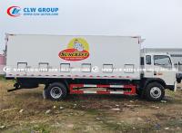 China HOWO 40,000-60,000pcs Capacity Day Old Chick Transport Truck with Constant Temperature Control and Multi-layer Stainless Steel Shelves for sale