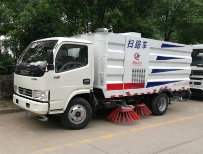 China 5CBM Road Sweeper Truck with 3.5M³ Vacuum Dust Tank for Narrow Streets - 3300mm Wheelbase, 90km/h Speed for sale
