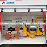 China Sinotruk HOWO 8x4 35.5m³ High-Capacity LPG Bobtail Truck with WEICHAI 365-400HP Engine and Q345R Steel Tank for sale