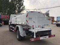 China Dongfeng 10000 Gallon Water Truck with 5000L Capacity, 120hp Engine and 28m Water Cannon Range for sale