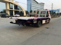 China 4 Ton Wheel Lift Breakdown Wrecker Truck with 154 HP Cummins Engine and 4450×2200mm Flatbed for sale