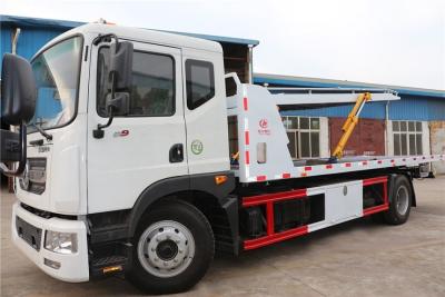 China Dongfeng 8-Ton Flatbed Wrecker Truck with 170HP Cummins Engine and 8000kg Lifting Capacity for sale