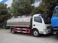 China Dongfeng 8cbm 8000L Fresh Milk Delivery Tanker Truck with 304 Stainless Steel Construction and 80mm Insulation for sale
