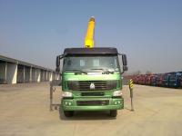 China 12 Ton XCMG Truck Mounted Telescopic Crane with Howo 10-Wheel Chassis - 7560mm Lift Height, 12500mm Reach for sale
