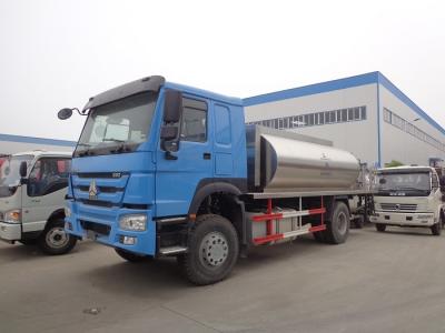 China Howo 266hp 10 Tons Bitumen Distributor Truck with 6m Spreading Width and 950L/min Asphalt Pump for sale