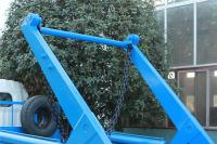 China Swing Arm Garbage Truck 5 CBM Capacity Carbon Steel Waste Transport Vehicle 120HP Engine for sale