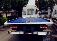 China Dongfeng 5 Ton Platform Heavy Duty Wrecker Truck 4x2 One Towing Two 120HP Diesel for sale