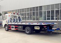 China Dongfeng 5 Ton Platform Heavy Duty Wrecker Truck 4x2 One Towing Two 120HP Diesel for sale