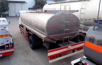 China Dongfeng 4x2 10000L Stainless Steel Insulated Milk Delivery Truck with 80mm PU Foam for sale