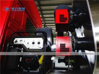 China Howo 8x4 Synchronous Chip Sealer 9m3 Asphalt Tank 14m3 Gravel Tank 371HP for sale
