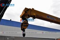 China Dongfeng 6.3 Ton XCMG Telescopic Boom Truck Mounted Crane 9m Working Radius for sale