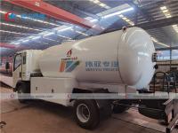 China HOWO RHD 8000 Liters LPG Bobtail Truck for Gas Station Refilling Dispenser for sale