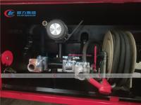 China Howo 160hp Right Hand Drive 5000L Petrol Tanker Truck for Fuel Delivery for sale