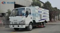 China Isuzu 4x2 Vacuum Suction Truck 5cbm Coal Mining Ash Cleaning Road Sweeper for sale