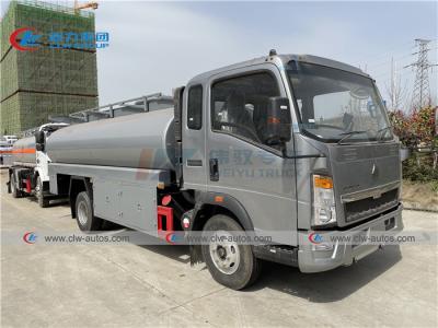 China RHD Howo 10000L Diesel Tanker Truck with Censtar Dispenser 4x2 for sale