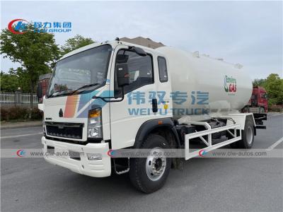 China Right Hand Drive 5 Tons 7 Tons LPG Gas Refueler Truck 8cbm 10cbm Propane Bobtail for sale