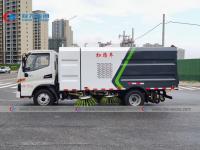 China JAC 5 Ton Vacuum Road Sweeper Truck 4 Cubic Meter Garbage Bin 1.5 Cubic Meter Water Tank for sale