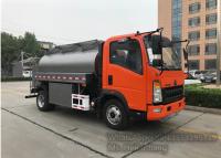 China Sinotruk HOWO 4X2 116HP 4cbm 5cbm Refueler Truck With Dispenser for sale