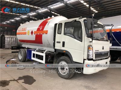 China HOWO 4x2 LHD 15000 Liters LPG Gas Truck with Dispenser 15cbm 7.5 Tons Propane Bobtail for sale