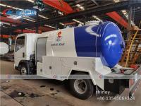 China Sinotruk Howo 5000L LPG Bobtail Tanker Truck with 116HP Diesel Engine and 2310kg Payload Capacity for sale
