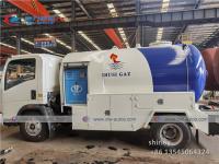 China Sinotruk Howo 5000L LPG Bobtail Tanker Truck with 116HP Diesel Engine and 2310kg Payload Capacity for sale