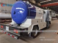 China Sinotruk Howo 5000L LPG Bobtail Tanker Truck with 116HP Diesel Engine and 2310kg Payload Capacity for sale