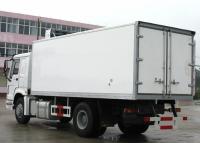 China HOWO 4x2 6 Wheeler Refrigerated Box Truck with Thermo King Freezer 5600mm for sale