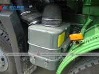 China SINOTRUK HOHAN 8x4 19000L Heavy Duty Sewage Suction Truck 371hp for sale