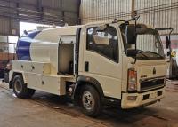 China Sinotruk HOWO 4x2 116hp RHD 5000L LPG Gas Tanker Truck for Propane Refilling for sale