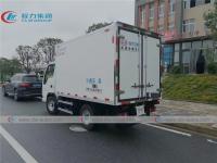China ISUZU ELF 4x2 98hp 3-5 Ton Refrigerated Box Truck with 4100mm Cargo Body for sale
