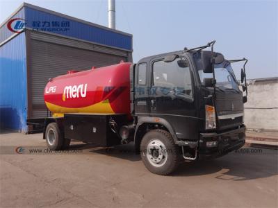 China Q345R 10cbm LPG Bobtail Truck 5T Cylinder Refilling Dispenser Tanker 1.61Mpa for sale