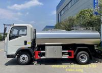China Sinotruk Howo 4x2 5000L Stainless Steel Milk Transport Tank Truck with CIP Cleaning for sale