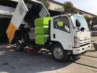 China ISUZU 5 Ton 120HP LHD Street Sweeper Vacuum Truck 6m3 Dust Bin 2m3 Water Tank for sale