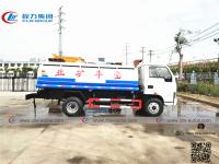 China Yuejin 5000L Fuel Tanker Truck LHD RHD 4x2 Diesel Delivery Euro III 130hp for sale