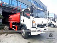 China SINOTRUK HOWO 4x2 10000L Diesel Fuel Tank Truck with Censtar Dispenser for Refueling for sale