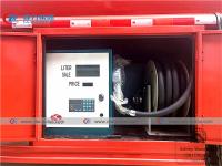 China SINOTRUK HOWO 4x2 10000L Diesel Fuel Tank Truck with Censtar Dispenser for Refueling for sale