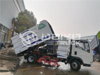 China Howo 7.5m3 Vacuum Sweeper Truck 3m Working Width for Airport Street Cleaning for sale