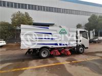 China Howo 7.5m3 Vacuum Sweeper Truck 3m Working Width for Airport Street Cleaning for sale