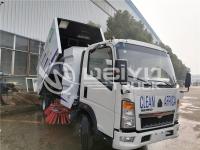 China Howo 7.5m3 Vacuum Sweeper Truck 3m Working Width for Airport Street Cleaning for sale