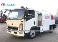 China HOWO 4x2 RHD 5000L 2.5T LPG Bobtail Truck with Dispenser for Cylinder Filling for sale