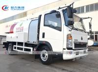China HOWO 4x2 RHD 5000L 2.5T LPG Bobtail Truck with Dispenser for Cylinder Filling for sale