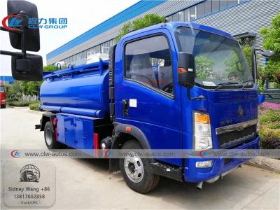 China 5cbm RHD Howo 4x2 Fuel Oil Delivery Truck 5000L Diesel Refueling Tanker for sale