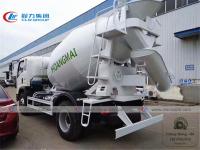 China SINOTRUK HOWO 4x2 4000L Concrete Mixer Truck with 130HP Engine and 4m³ Mixing Capacity for sale