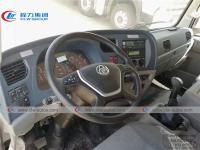 China Sanhuan 8x4 40m3 20-30T Grain Bulk Feed Delivery Truck with Cummins 315HP for sale
