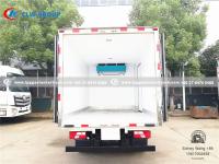 China JMC 4X2 Small Refrigerated Van Truck 3-5 Tons 5995mm for Drinks Delivery for sale