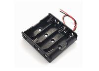 China 5.7x6.2x1.5cm 4AA Flat Battery Holder PVC Storage Box With Wire Lead for sale
