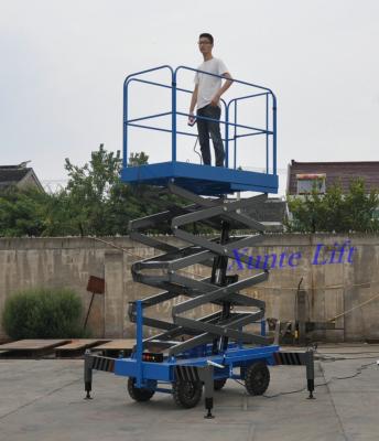 China High Strength Manganese Steel Mobile Scissor Lift Of 450kg Loading Capacity for sale